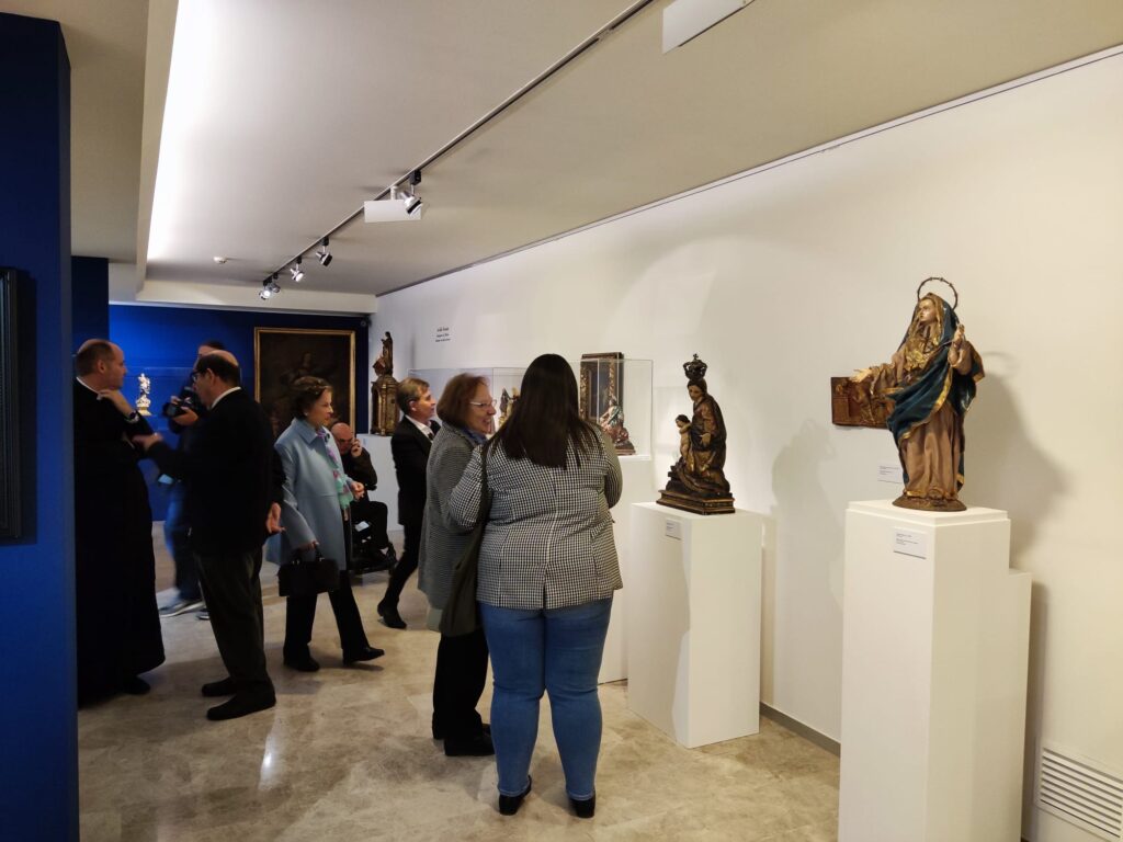 La exposición ‘De María Virgine’ ofrece un muestrario de imágenes ...